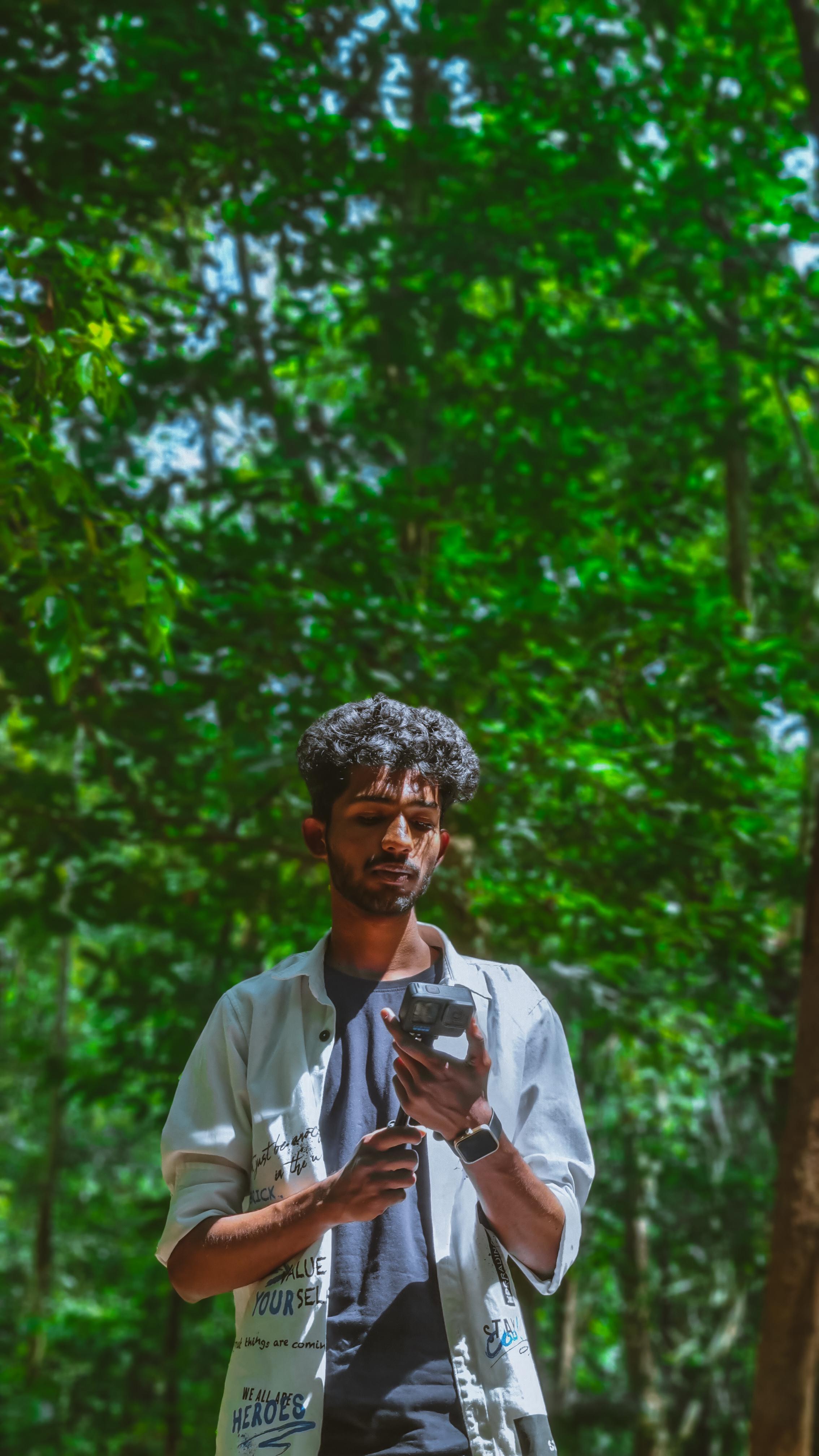 Prashanth Poojari - A travel vloger with art