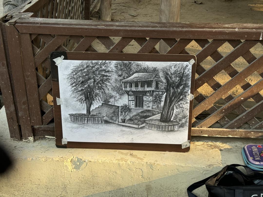 Charcoal study created by